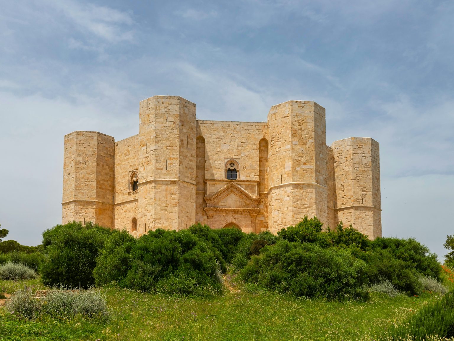 Schone Castel Del Monte Apulien Bild